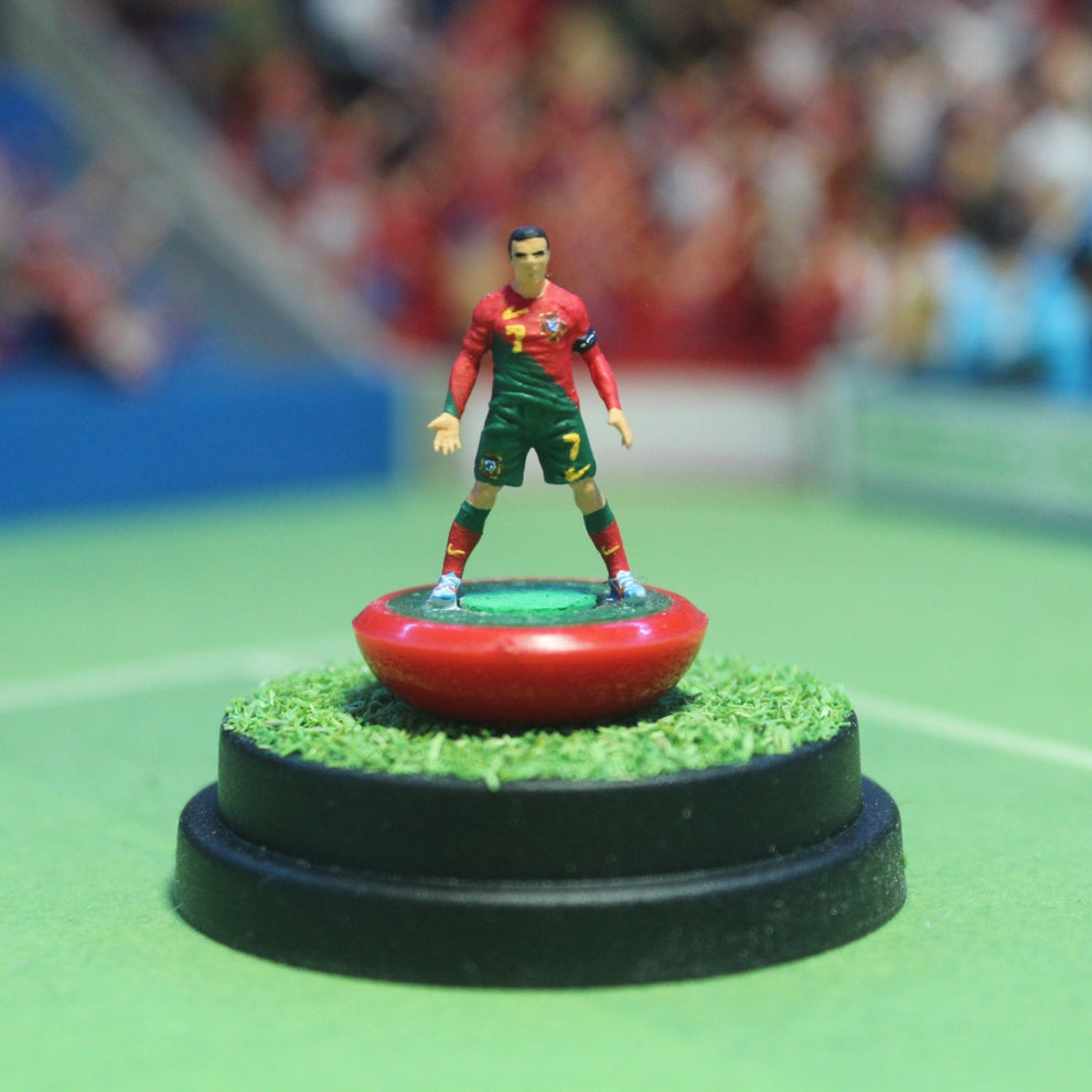 Cristiano Ronaldo – Legends of Football Miniatures